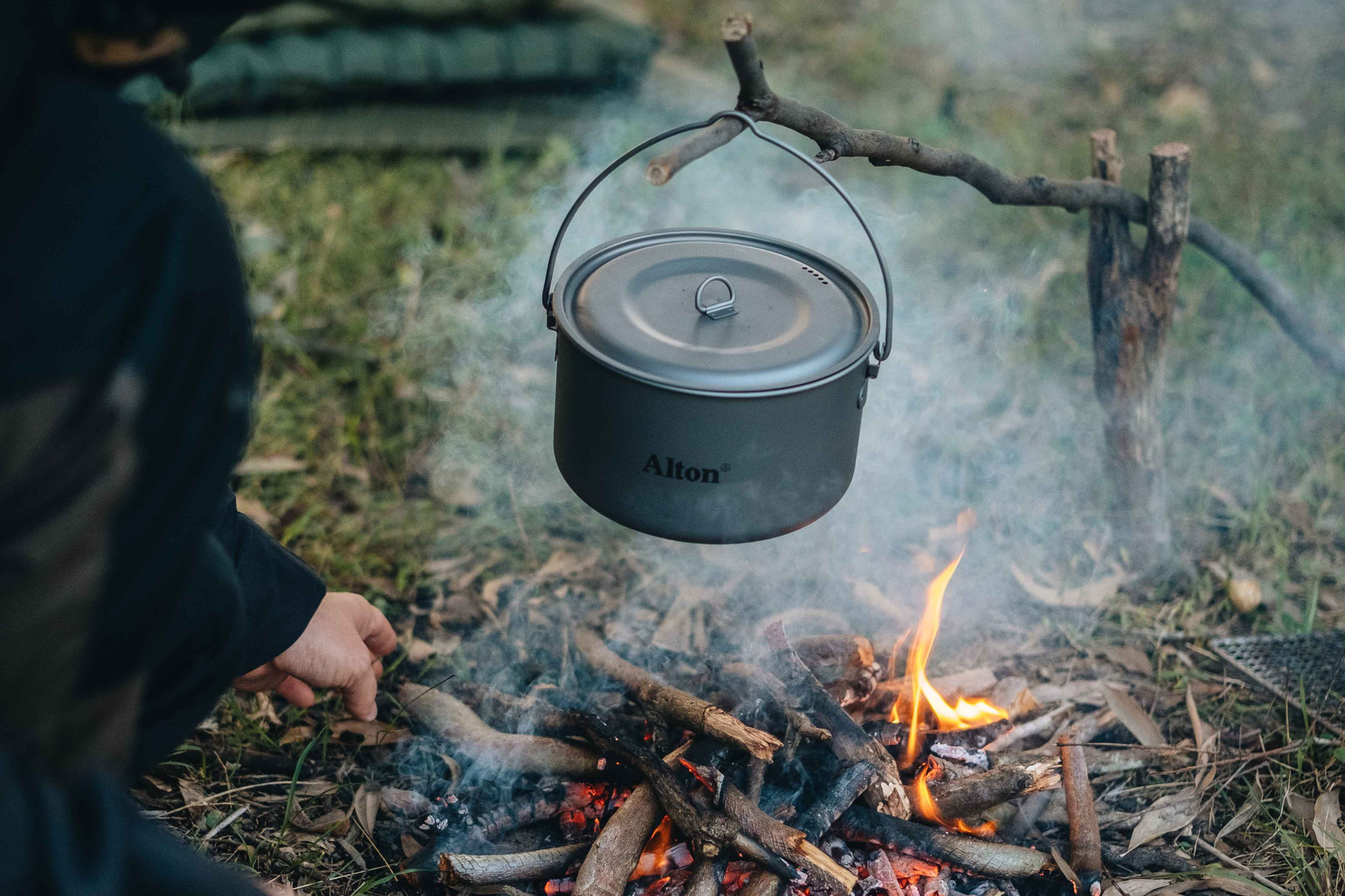 Camping Billy Pot | 1950ml Titanium Billy Can | Alton